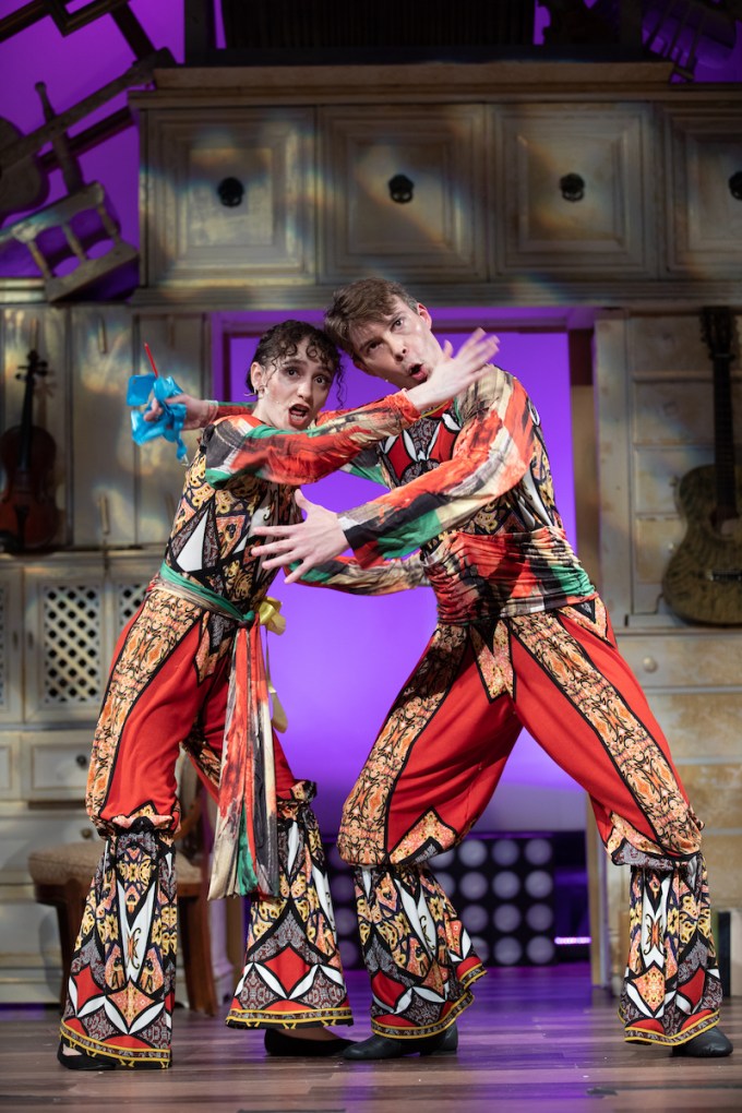 Natasha, Pierre, and the Great Comet of 1812 – cordellreportsdotcom